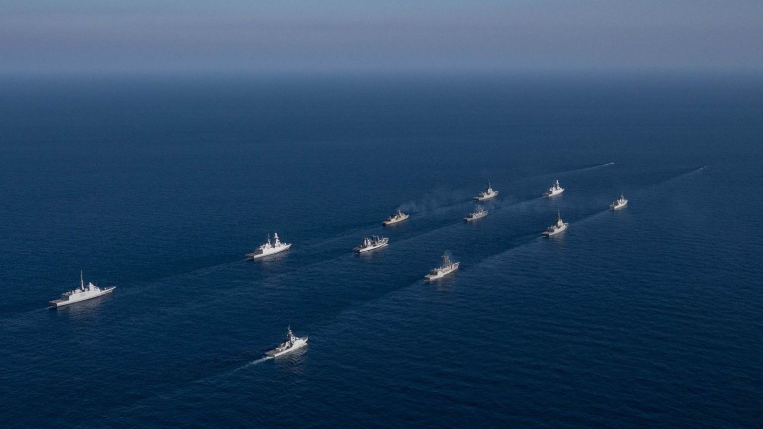 NEI MARI DELLA SICILIA È IN CORSO UNA MAXI ESERCITAZIONE DELLA NATO ...
